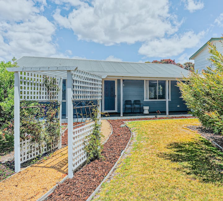 Peaceful Coastal Shack In Stieglitz - Tasmanien