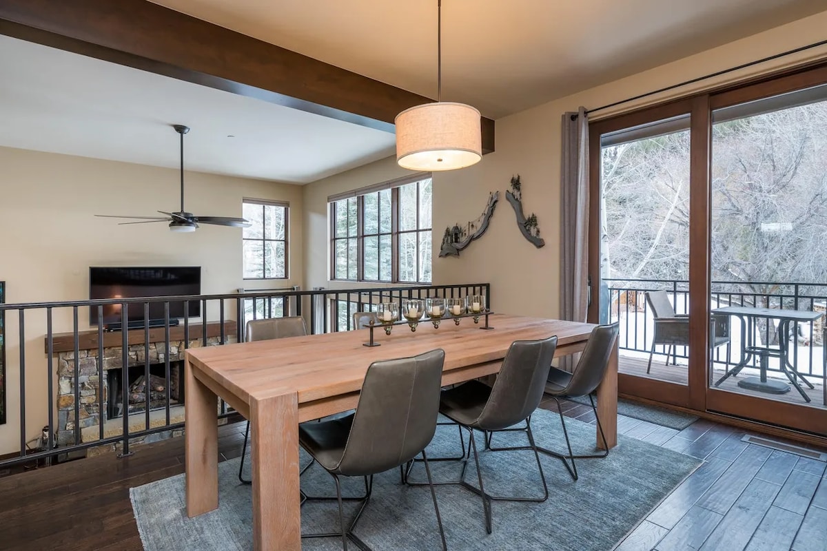 Spaziergang zum River Run und zur Innenstadt von Ketchum - Häuser zur ...