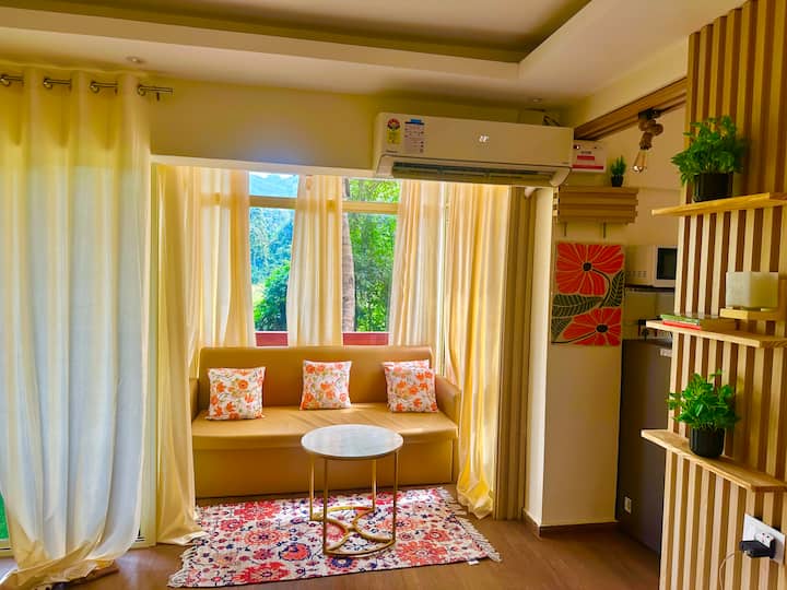 Tangerine By Coast And Cloud - A Studio Apartment - Goa