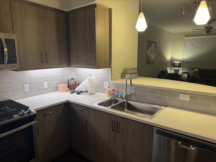 The Luxe Retreat - Irvine, CA