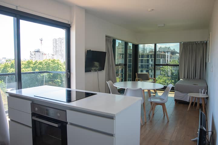 Vista Imperdible Al Parque De Colegiales C/ Balcón - Buenos Aires