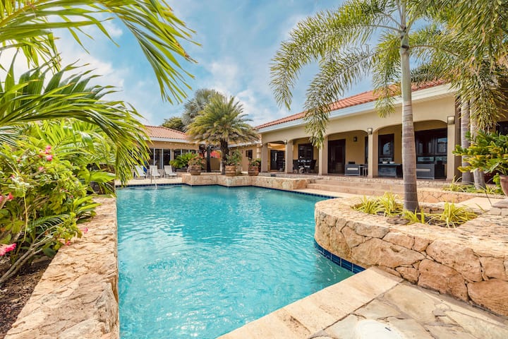 5br Family Bed Pool Villa Serene Grace By Bocobay - Aruba