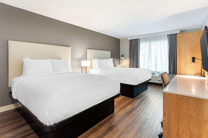 Sacramento Matherairport 2queen Gym Pool Breakfast - Rancho Cordova, CA