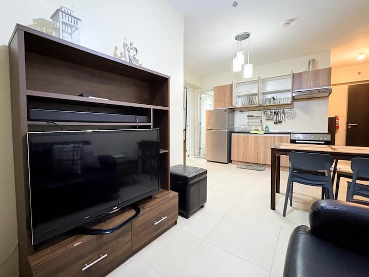 City-view 2br For 8 | Avida Riala It Park, Cebu - Cebu