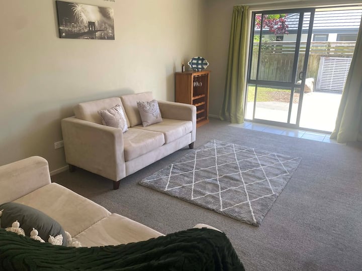 Modern Motueka Getaway - Motueka