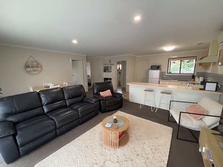 Gem By The Bay - Apollo Bay