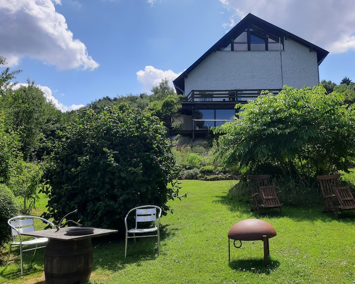 Großzügige Maisonette Wohnung 160 Qm - Hürtgenwald