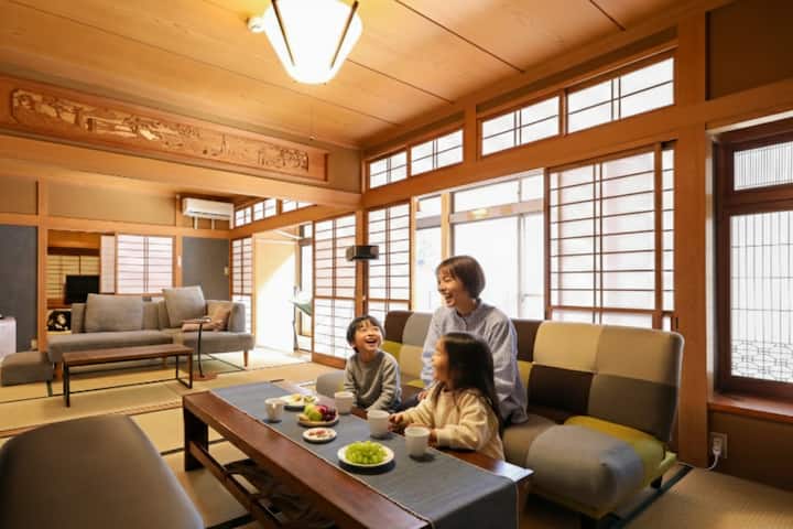 【最大12名/駐車6台】東京80分｜195㎡一棟貸切｜屋根付きbbq＆100インチシアター - Takasaki