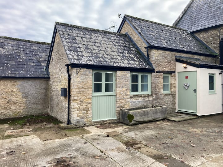 The Bothy, Tiny Barn In The Heart Of The Cotswolds - Cotswolds