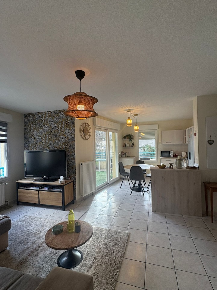 T3 Lumineux Au Centre Du Bourg - Cruseilles