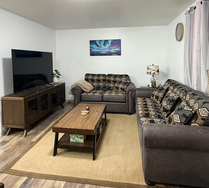 Easystay/3 Beds/garage/great Location - フェアバンクス, AK