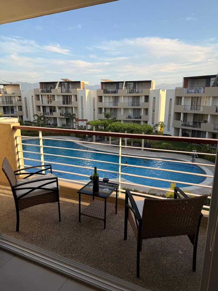 New Penthouse Apt, Large Rooftop Deck, Sleeps 6 - Mexico