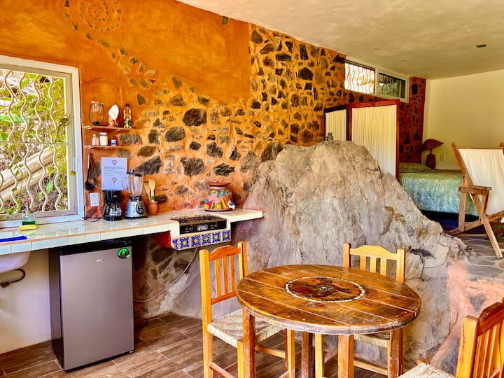 Cozy "Cueva" Studio 100m From The Sea - Chacala