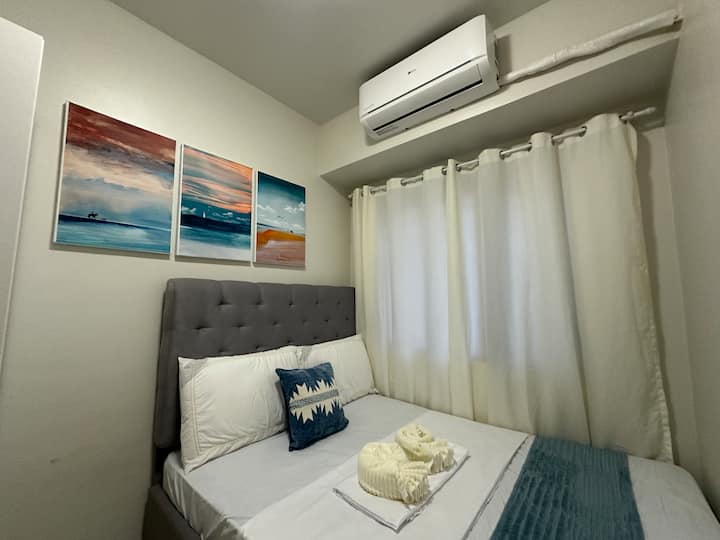 Blue Lily Condo Unit Near Moa/smx/ikea - Manila