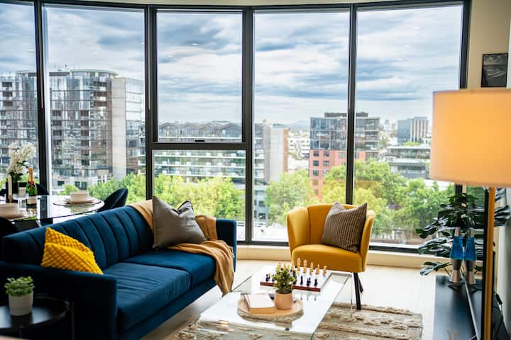 270° Views | Ultra Lux Cbd 2b2b | Pool+gym+parking - Monash University Parkville Campus