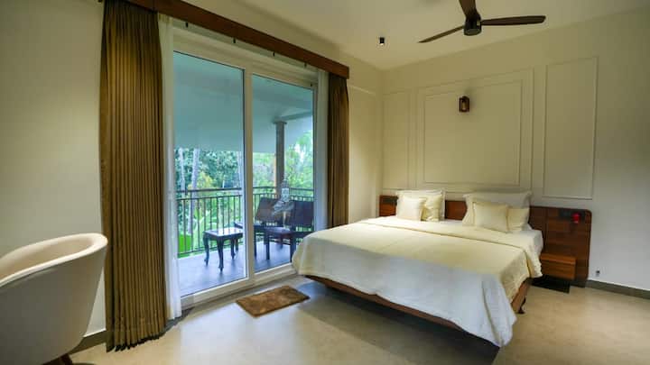 Tulip Balcony Retreat @ Mizuki Homestay - Thrissur