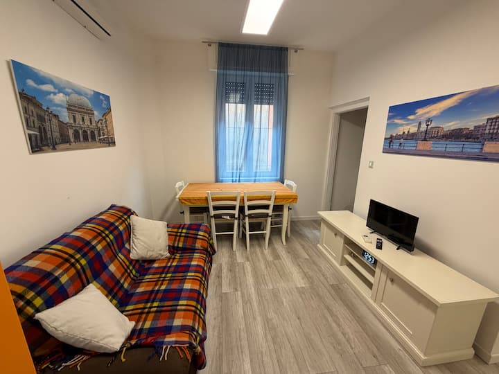 Home Lacapagira Privacy 100% Indipendente - Brescia