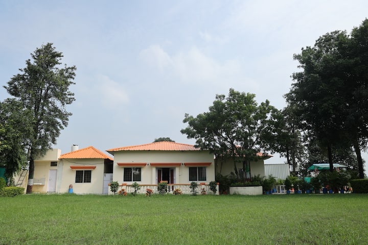 Elora Greens 2bhk Farmhouse In Indore By Homeyhuts - Indore