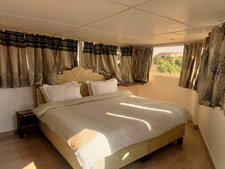 Oakwood Nest | Parking | Bone Fire | Amazing View - Mussoorie