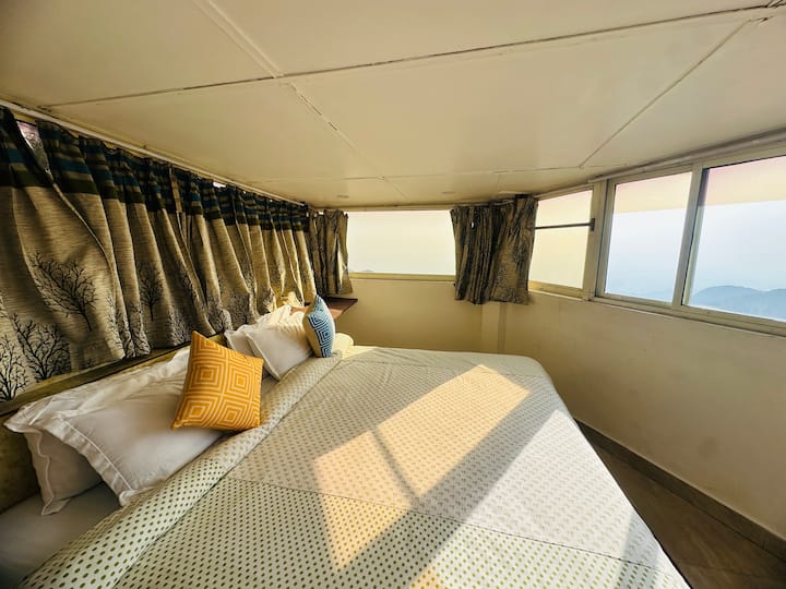 Oakwood Nest | Breakfast | Parking | Amazing View - Mussoorie