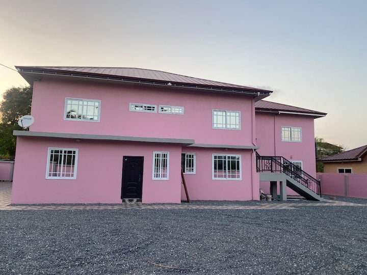 Amega. M. Villa - Ghana