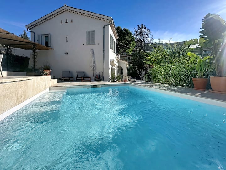 189m2 - Villa Piscine - 4 Chambres, Paisible - Le Cannet