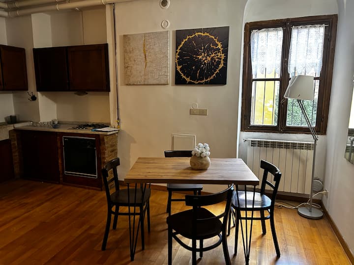 Bilocale Silenzioso - Milan