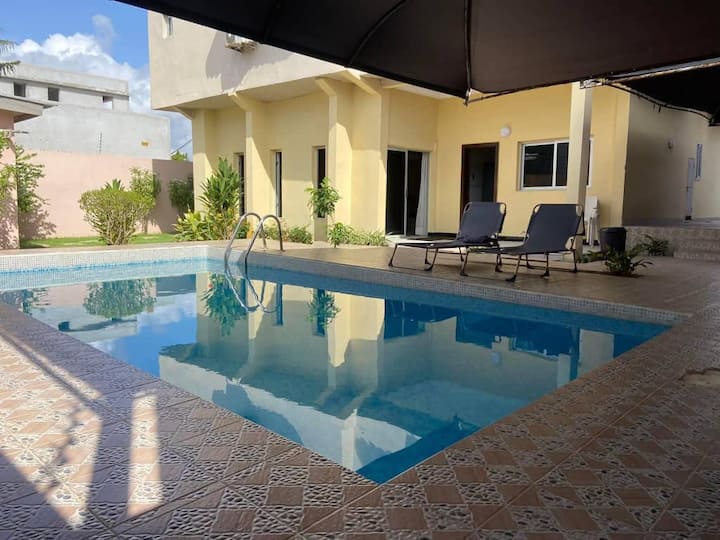 Chic Villa De 6 Pièces - Abidjan