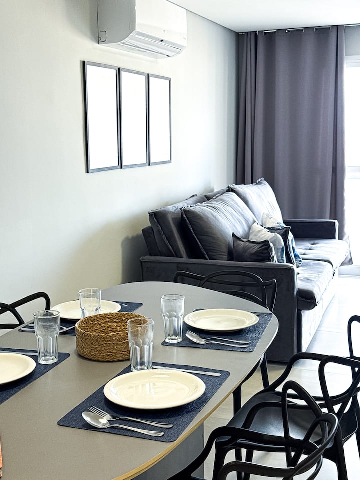 Apto Família: 2 Quartos Próx. à Praia - Praia Grande