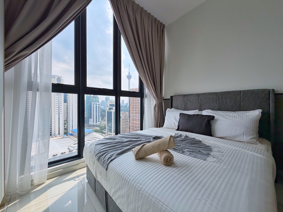 KLCC View Majestic Cozy Studio w/ Rooftop Pool - Apartments for Rent in ...