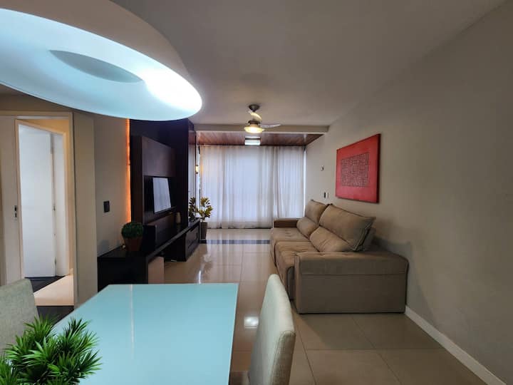 Frente Ao Mar • Conforto E Localização Impecável - Vitoria