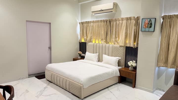 Golden Love Suit - Ahmedabad