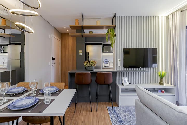 • Moderno E Confortável | Garagem E Ar | 5 Pessoas - Curitiba