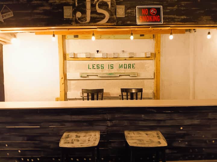 Minimalist Studio In Eau Gallie Melbourne - Melbourne, FL