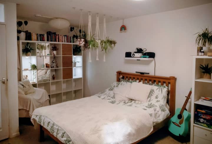 Woodside Artist's Studio - Chelmsford