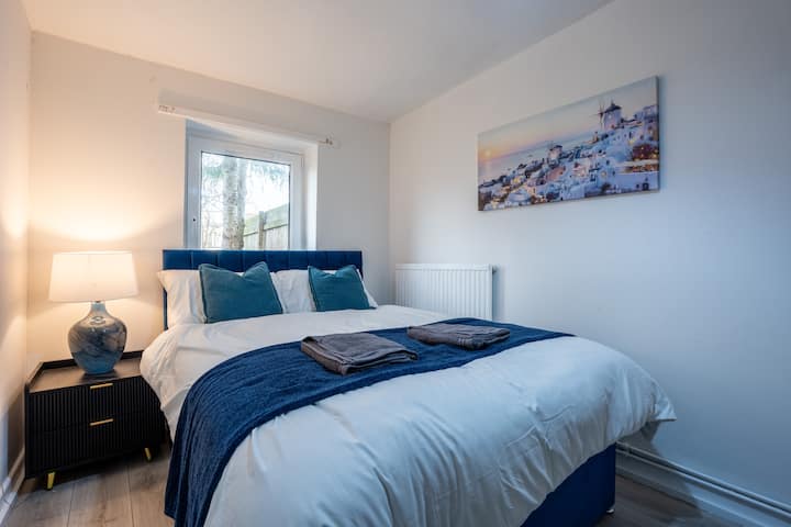 Modern Central Cardiff Flat Sleeps 6 - Cardiff