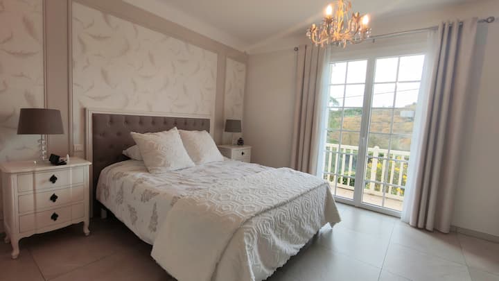 Cosy Orchidée – Villa ÉLégance, Piscine & Pyrénées - Orthez