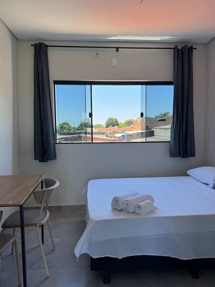 Flat Moderno Com Self Checkin Rápido E Preço Justo - Londrina