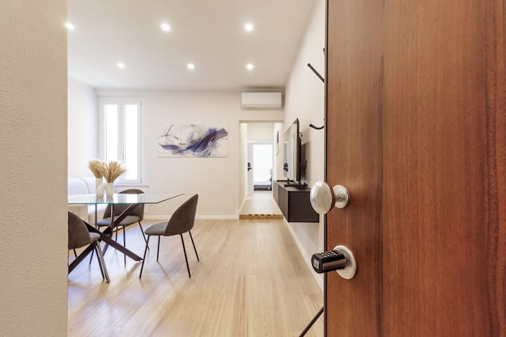 Due Appartamenti | 12 Ospiti | 2 Bagni | 4 Camere - Módena