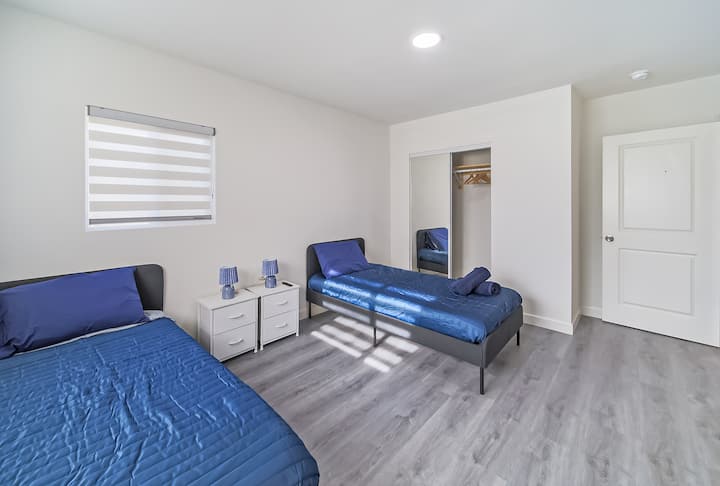 R8 Private Room | Shared Home In Rampart Village - Beverly Hills, CA