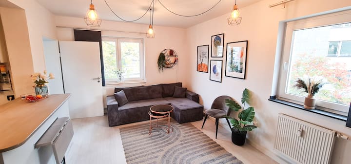 Vollmöblierte Wohnung In Köln-zollstock - Köln