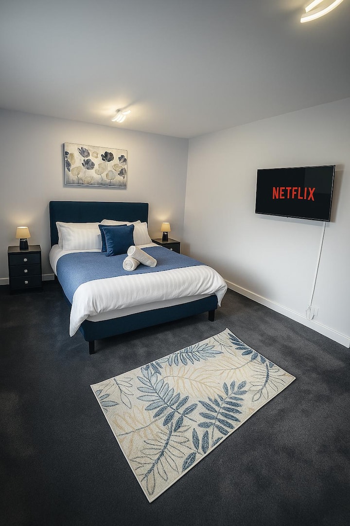 3br Home With Garden, Sleeps 7 – Near Manchester - Northwich