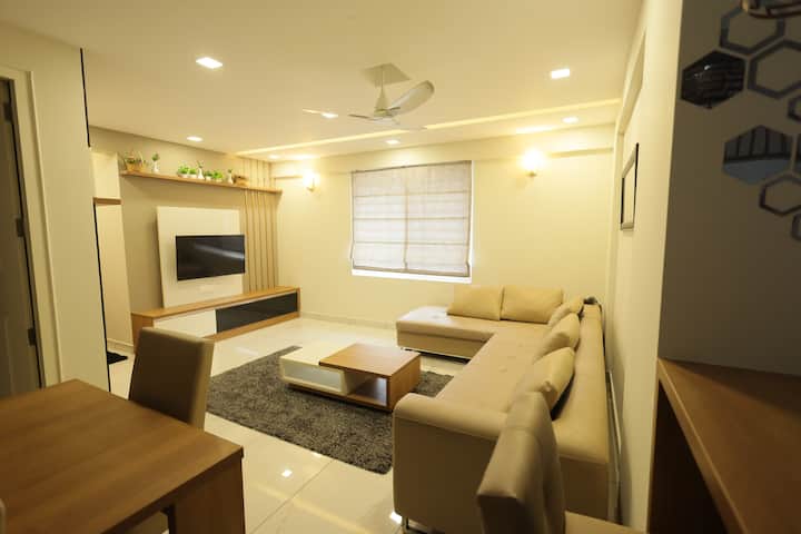 Lyvo-premium Stays - Thiruvananthapuram