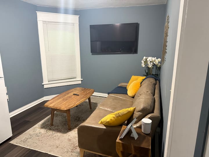 Comfortable 1br Apartment Near Downtown Kcmo - Kansas City, MO