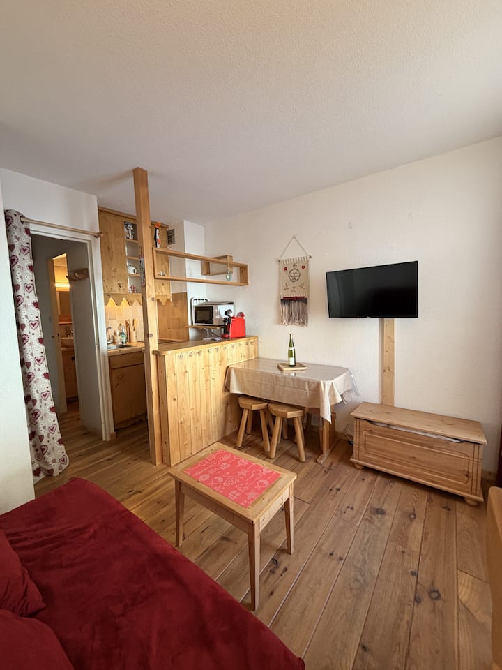 Pieds Remontée Mécanique Cosy La Foux D'allos - Allos