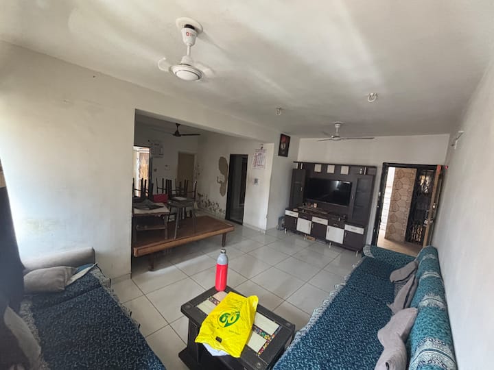 Monthly Rent Rs 25,000/- Plus Maintenance 3200/- - Ahmedabad