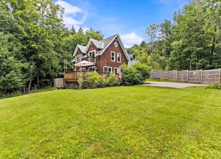 Stowe Getaway - Hot Tub, Mt View & Min To Village - Stowe, VT