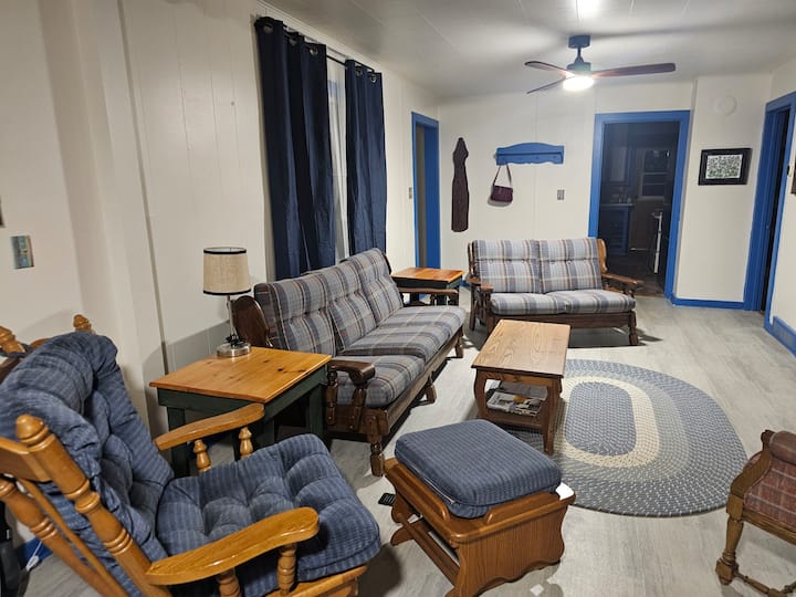 Updated 2br • Work Or Fun Ready • North Hwy 33 - Fox Lake, WI