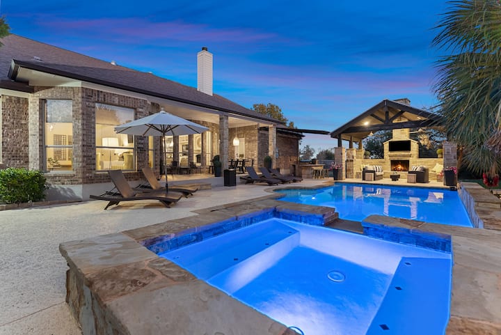 Pool • Court • Gather, Play, Stay - Austin, TX