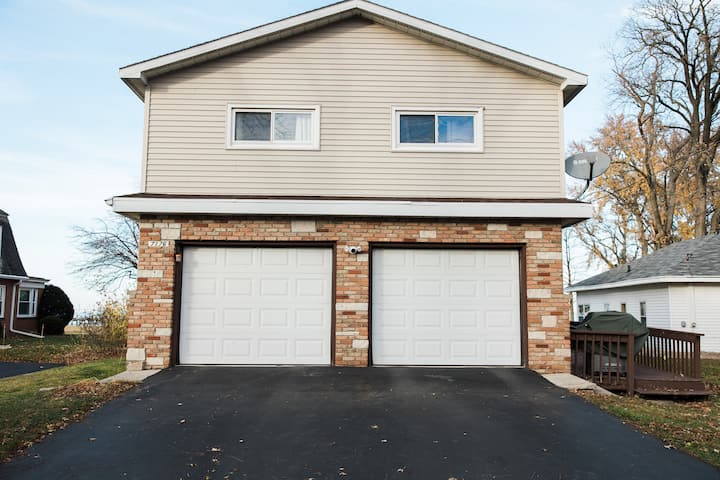 Cozy Home On Lake Winnebago With Personal Beach. - Fond du Lac, WI